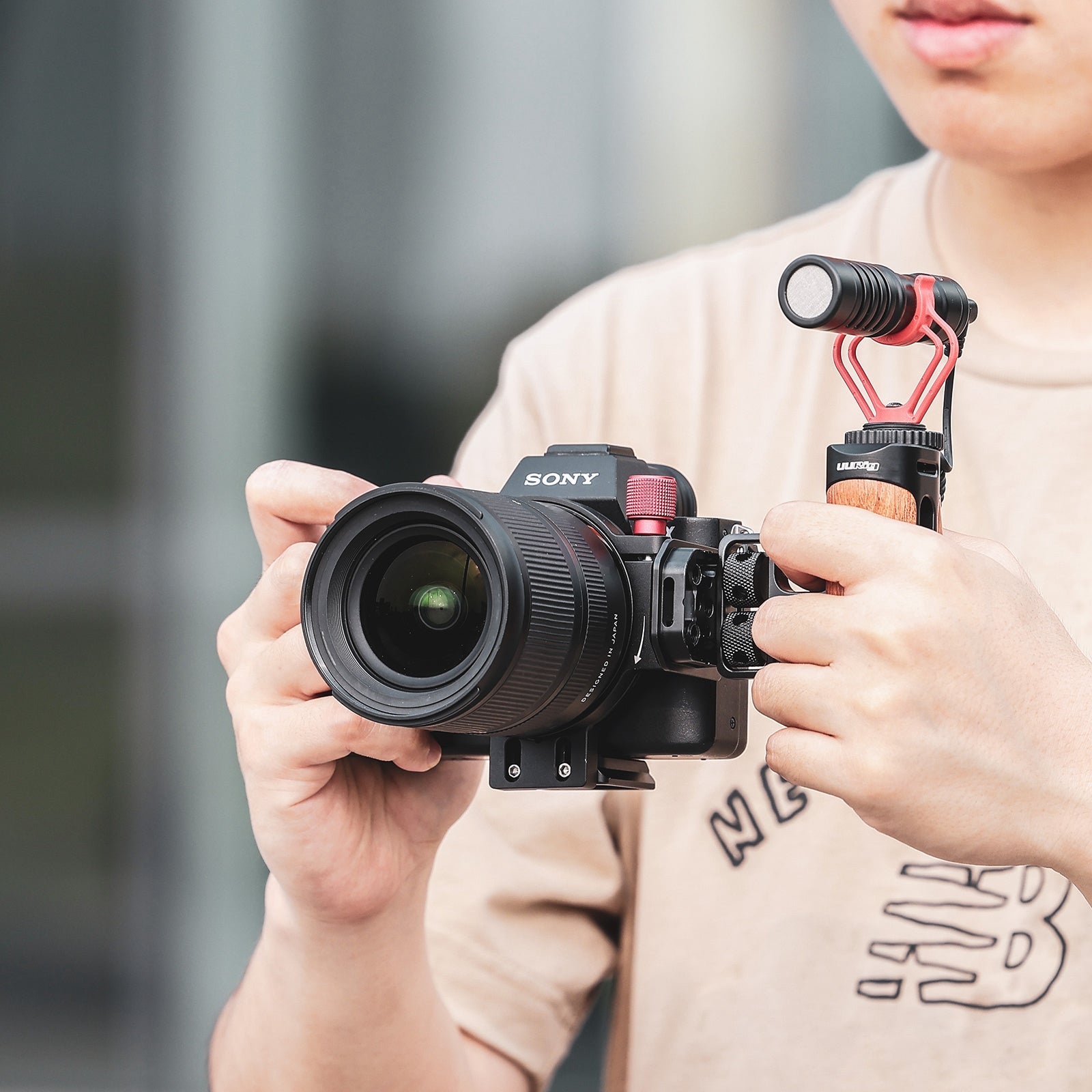 Ulanzi S-63 Claw Quick Release Rotatable Horizontal-To-Vertical Mount